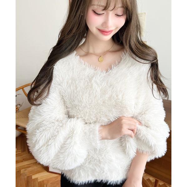 『セール実施中』ZOZO問い合わせ番号:67293617ショップ:moment+，モーメントプラスブランド:moment+，モーメントプラス商品名:Vネックバルーンスリーブロングシャギーニットプルオーバーカテゴリ:トップス>ニット/セ...