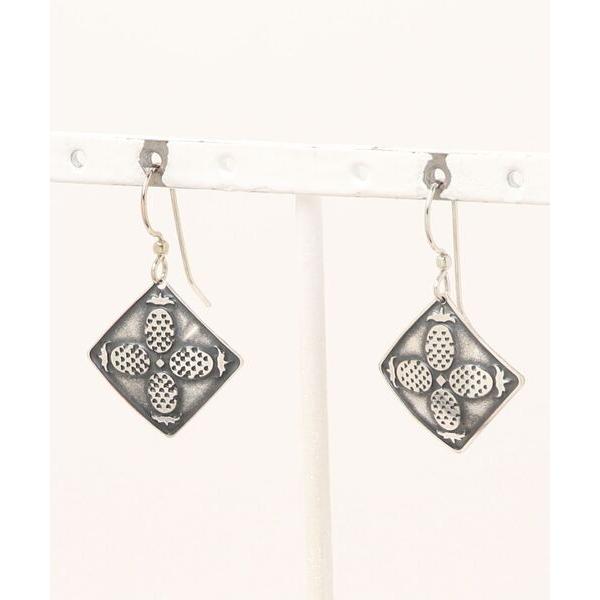 『セール実施中』※このアイテムは返品・交換対象外商品です。ZOZO問い合わせ番号:68366166ショップ:チャイハネ，チャイハネブランド:Kahiko，カヒコ商品名:【Kahiko】LEIGHTON LAM パイナップルキルトピアスカテゴ...