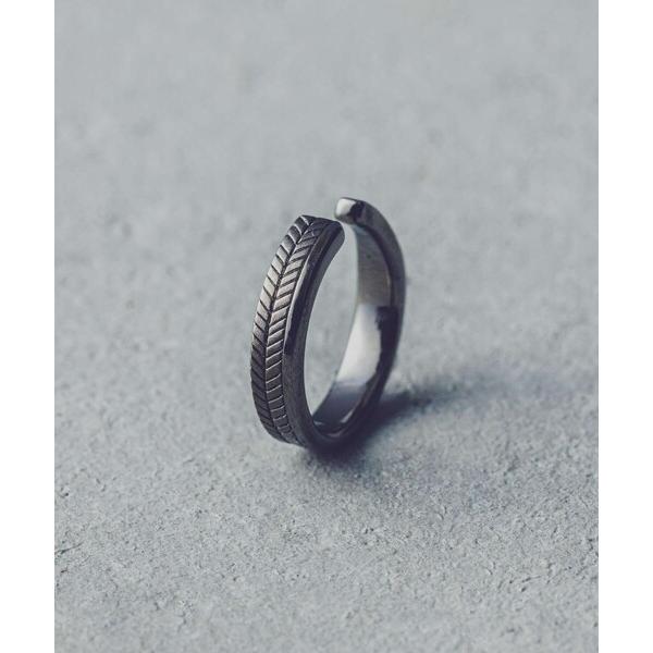 ZOZO問い合わせ番号:69273906ショップ:and cloud，アンドクラウドブランド:and cloud，アンドクラウド商品名:Crow feather Earring / Singleカテゴリ:アクセサリー>イヤーカフブラン...