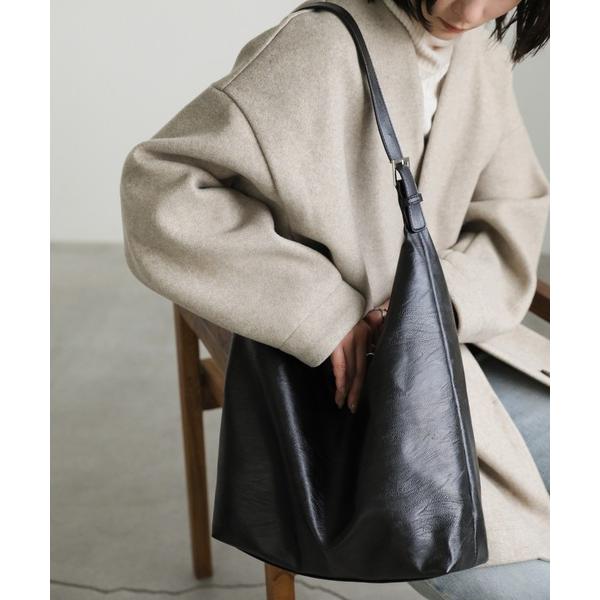 ZOZO問い合わせ番号:69714943ショップ:select MOCA，セレクトモカブランド:select MOCA，セレクトモカ商品名:【ZOZO限定】ワンハンドルベルトショルダーバッグカテゴリ:バッグ>ショルダーバッグブランド品...