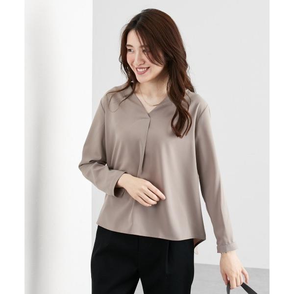 ZOZO問い合わせ番号:71906219ショップ:nissen，ニッセンブランド:7days Life Styling，セブンデイズライフスタイリング商品名:ストレッチVネックブラウス　【とろみシリーズ】カテゴリ:トップス>シャツ/ブ...