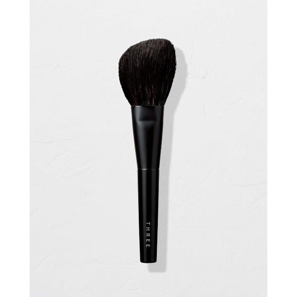 ※このアイテムは返品・交換対象外商品です。ZOZO問い合わせ番号:71970770ショップ:THREE，スリーブランド:THREE，スリー商品名:THREE フェイス ブラシ Lカテゴリ:ビューティーグッズ>メイクブラシブランド品番:...