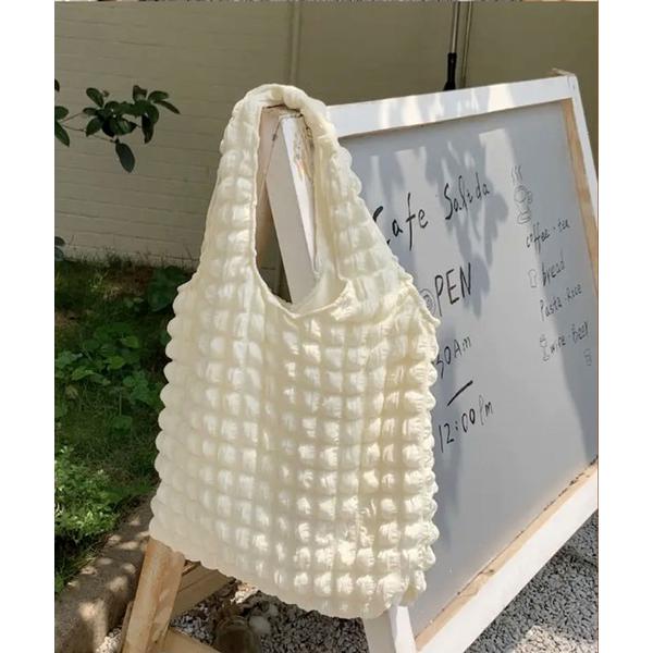 『タイムセール実施中』ZOZO問い合わせ番号:72119802ショップ:RiNc，リンクブランド:ammy.，エイミードット商品名:【 ammy. / エイミードット 】 ふわふわ ぽこぽこ ワッフル トートバッグカテゴリ:バッグ>ト...