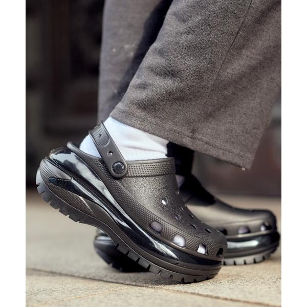 『セール実施中』ZOZO問い合わせ番号:72592828ショップ:BILLY'S ENT，ビリーズ エンターブランド:crocs，クロックス商品名:CLASSIC MEGA CRUSH CLOG　207988-001カテゴリ:シューズ&gt...