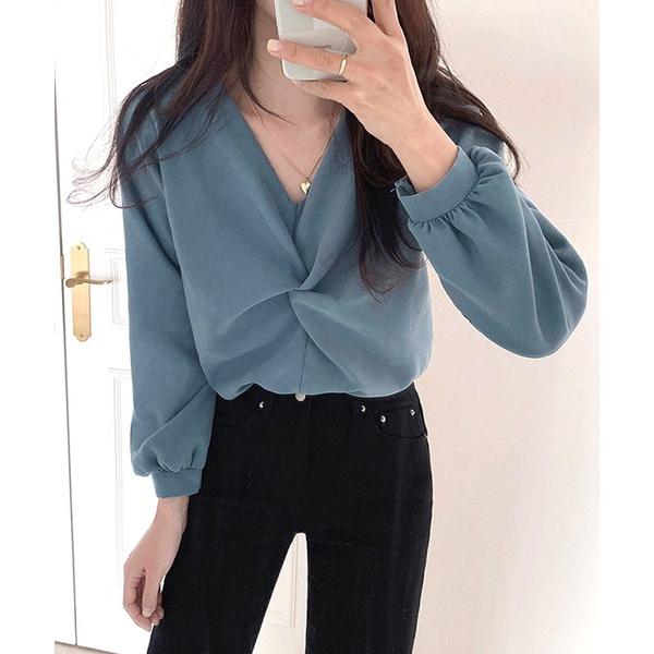 『タイムセール実施中』ZOZO問い合わせ番号:72850933ショップ:Amulet，アミュレットブランド:Amulet，アミュレット商品名:Vネックツイストブラウスカテゴリ:トップス>シャツ/ブラウスブランド品番:vl-6106素材...