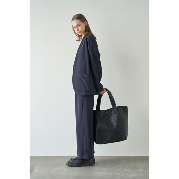 ZOZO問い合わせ番号:73185647ショップ:ZUCCa，ズッカブランド:ZUCCa，ズッカ商品名:EMBOSSバッグ / バッグカテゴリ:バッグ>トートバッグブランド品番:ZU05AG117素材:合成皮革原産国:中国製カラー:ホ...