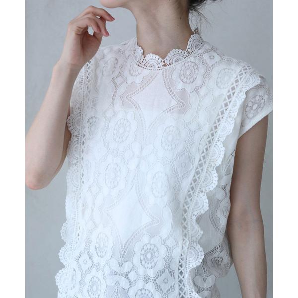 ZOZO問い合わせ番号:74097363ショップ:FRENCH PAVE，フレンチパヴェブランド:CAWAII，カワイイ商品名:優美に咲く花レースブラウストップス 半袖カテゴリ:トップス>シャツ/ブラウスブランド品番:wkg00157...