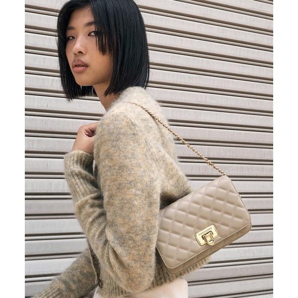 ZOZO問い合わせ番号:76014598ショップ:CHARLES &amp; KEITH，チャールズ＆キースブランド:CHARLES &amp; KEITH，チャールズ &amp; キース商品名:Cressida クレシダ キルトプッシュロ...