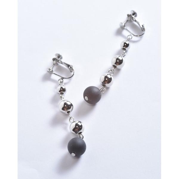 ZOZO問い合わせ番号:78125105ショップ:TONE，トーンブランド:tone，トーン商品名:【Astyle】silverball×blackballイヤリング(MA)カテゴリ:アクセサリー>イヤリングブランド品番:Astyle...