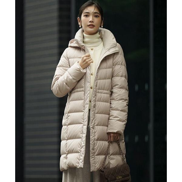 ZOZO問い合わせ番号:78398661ショップ:23区，ニジュウサンクブランド:23区 L，ニジュウサンクオオキイサイズ，23区，ニジュウサンク商品名:【VERY12月号掲載/新色追加】シレータフタ ロング ダウンコートカテゴリ:ジャケッ...