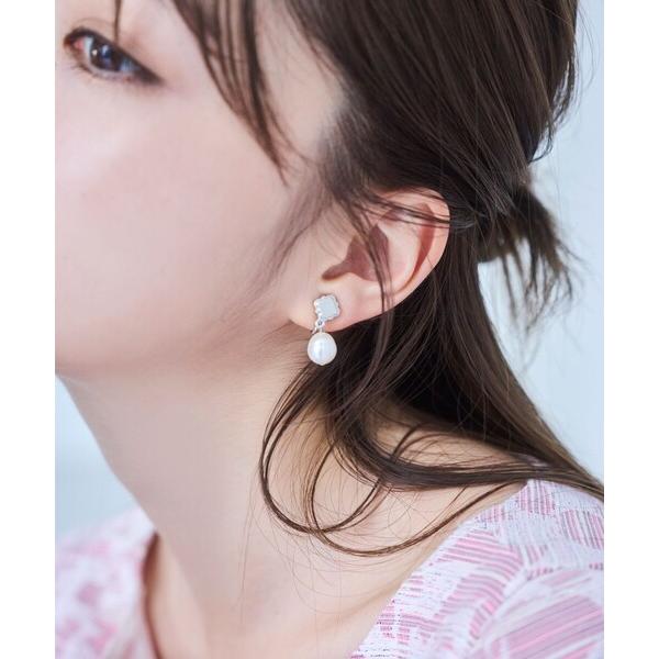 ZOZO問い合わせ番号:79211954ショップ:TOCCA，トッカブランド:TOCCA，トッカ商品名:CLOVER ＆ PEARL EARRINGS 淡水バロックパールイヤリングカテゴリ:アクセサリー>イヤリングブランド品番:AST...