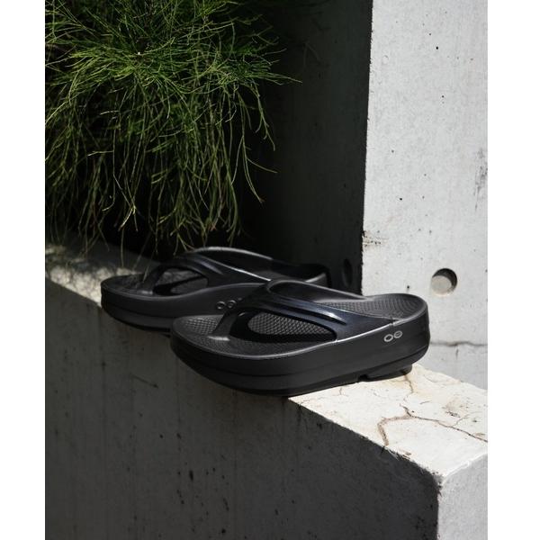 『タイムセール実施中』ZOZO問い合わせ番号:80834668ショップ:BEAVER，ビーバーブランド:OOFOS，ウーフォス，BEAVER，ビーバー商品名:OOFOS/ウーフォス　OOmega ウーメガ　リカバリーサンダル　厚底　レディー...