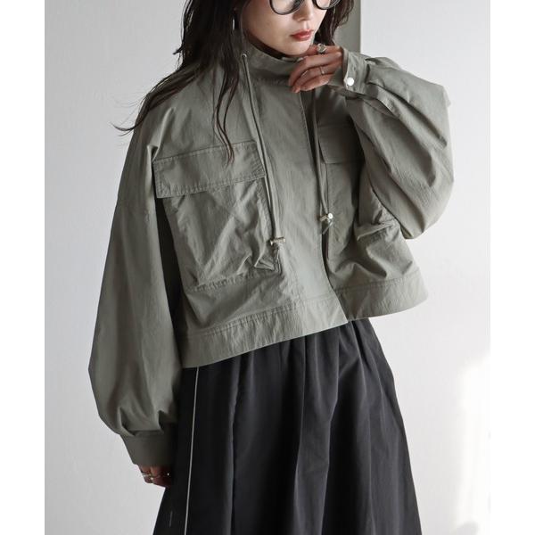 ZOZO問い合わせ番号:82172917ショップ:Rocky Monroe，ロッキーモンローブランド:COURO，コウロ商品名:スタンドカラーショートナイロンジャケットカテゴリ:ジャケット/アウター>ナイロンジャケットブランド品番:A...