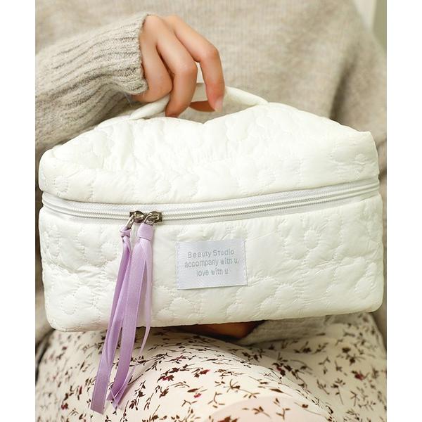 『セール実施中』ZOZO問い合わせ番号:82547716ショップ:florist，フローリストブランド:florist，フローリスト商品名:【大容量・持ち手付き】フラワーキルトふっくらメイクポーチ/トラベルポーチカテゴリ:財布/小物>...