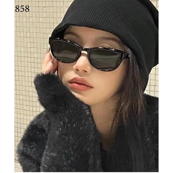 ZOZO問い合わせ番号:82677381ショップ:VIBGYOR，ヴィブジョーブランド:B'day，ビーデイ商品名:【 B'day / ビーデー 】ウェリントン カラーサングラスカテゴリ:ファッション雑貨>サングラスブランド品番:24...