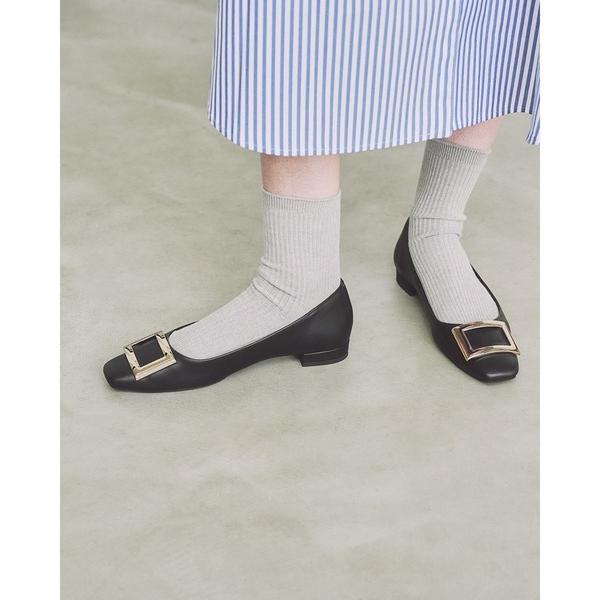 ZOZO問い合わせ番号:83430051ショップ:Emma Francis，エマ フランシスブランド:Emma Francis，エマフランシス商品名:スクエアトゥ ゴールドプレート 2cmヒール パンプスカテゴリ:シューズ>パンプスブ...