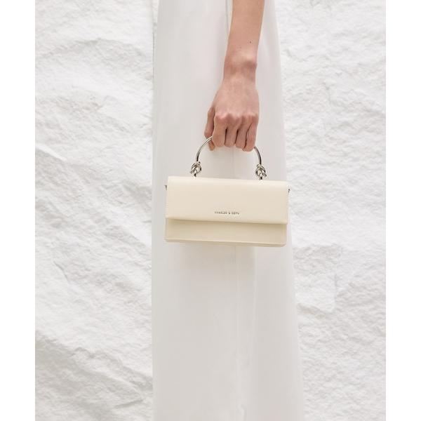 ZOZO問い合わせ番号:83906429ショップ:CHARLES &amp; KEITH，チャールズ＆キースブランド:CHARLES &amp; KEITH，チャールズ &amp; キース商品名:スカルプチュアハンドルロングウォレットカテゴ...