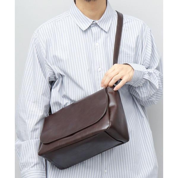 『タイムセール実施中』ZOZO問い合わせ番号:83907310ショップ:A.M.S.，エーエムエスブランド:REGiSTA，レジスタ商品名:スプリットレザー（牛床革） フラップ ショルダーバッグ B5対応カテゴリ:バッグ>ショルダーバ...