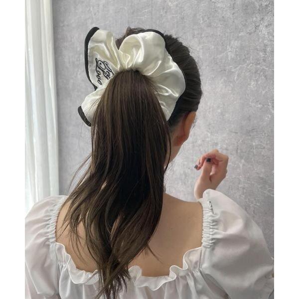 ZOZO問い合わせ番号:84038986ショップ:WEGO，ウィゴーブランド:WEGO，ウィゴー商品名:WEGO/BIGロゴ刺繍シュシュカテゴリ:ヘアアクセサリー>シュシュブランド品番:WE24SS04-SG0094素材:ポリエステル...