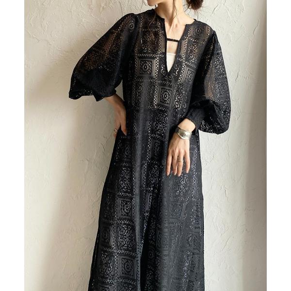 『タイムセール実施中』ZOZO問い合わせ番号:84241747ショップ:wears，ウェアーズブランド:She's Closet，シーズクローゼット商品名:クロシェ編み風ブロックレースボリュームスリーブ深Vネックロングワンピースカテゴリ:ワ...