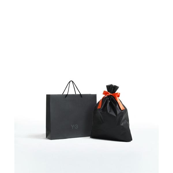 ZOZO問い合わせ番号:84243568ショップ:Y-3，ワイスリーブランド:Y-3，ワイスリー商品名:Y-3 GIFT WRAPPING KIT（M）カテゴリ:その他>ラッピングキットブランド品番:GIFTM2カラー:ブラックサイズ...