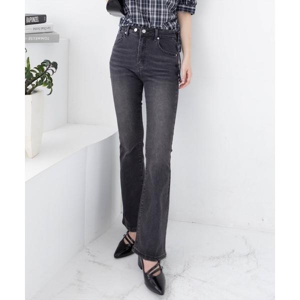 ZOZO問い合わせ番号:84601311ショップ:clear，クリアブランド:clear，クリア商品名:《お気に入り数1万人突破》ミドルライズフレアデニムパンツ【低身長対応／サイズ展開あり】カテゴリ:パンツ>デニムパンツブランド品番:...