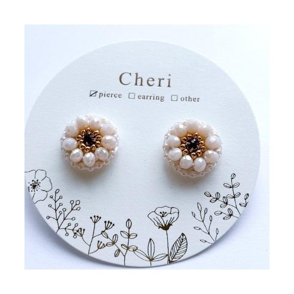 ※このアイテムは返品・交換対象外商品です。ZOZO問い合わせ番号:85262126ショップ:TONE，トーンブランド:tone，トーン商品名:【cheri】【金属アレルギー対応】ビーズ刺繍ピアス お花ピアス ホワイト 小ぶり 小粒 シンプル...