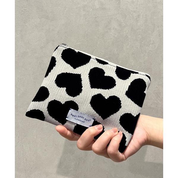 ZOZO問い合わせ番号:85330627ショップ:Flowering，フラワーリングブランド:Flowering，フラワーリング商品名:ハート/リボン/ニット/フラットポーチカテゴリ:財布/小物>ポーチブランド品番:GPO0336， ...