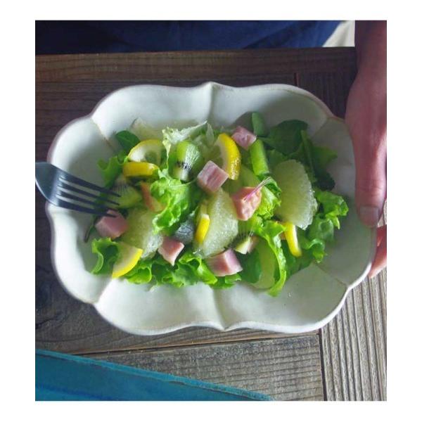 ZOZO問い合わせ番号:85600694ショップ:Million Carats，ミリオンカラッツブランド:MILLION CARATS，ミリオンカラッツ商品名:【益子焼】 蓮の花をイメージして作られたモダンな浅鉢。ロータス(大)　※電子レン...