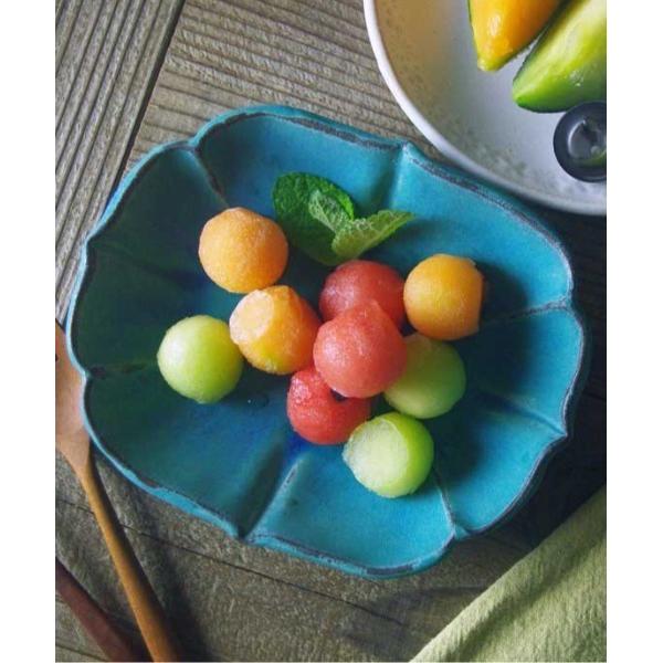 ZOZO問い合わせ番号:85600695ショップ:Million Carats，ミリオンカラッツブランド:MILLION CARATS，ミリオンカラッツ商品名:【益子焼】 蓮の花をイメージして作られたモダンな浅鉢。ロータス(中)カテゴリ:食...