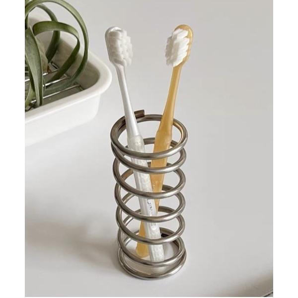 ZOZO問い合わせ番号:85836813ショップ:CERCA，チェルカブランド:Ein，アイン商品名:Ein/ステンレス スプリング ホルダーカテゴリ:インテリア>インテリア雑貨ブランド品番:ZAKK065カラー:シルバーサイズ:FR...
