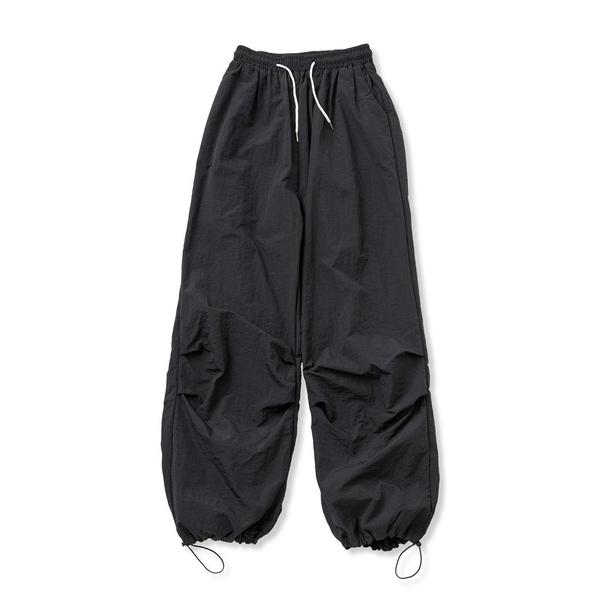 『セール実施中』ZOZO問い合わせ番号:86010287ショップ:NO NEED，ノーニードブランド:NO NEED，ノーニード商品名:カラーナイロン イージーパンツ /ユニセックスカテゴリ:パンツ>その他パンツブランド品番:5227...