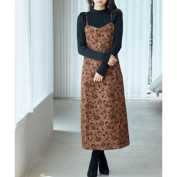 ZOZO問い合わせ番号:86452605ショップ:SAISON DE PAPILLON，セゾン ド パピヨンブランド:SAISON DE PAPILLON，セゾンドパピヨン商品名:ジャガード生地バックスリットキャミワンピースカテゴリ:ワンピ...