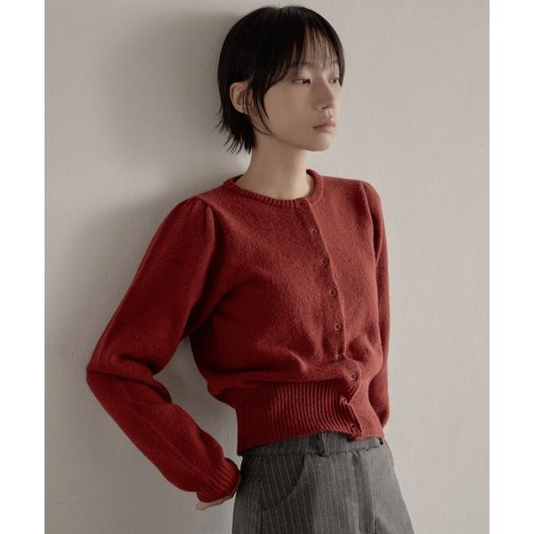 『タイムセール実施中』ZOZO問い合わせ番号:88191115ショップ:UNE MANSION，ユヌマンションブランド:UNE MANSION，ユヌマンション商品名:【UNE ORIGINAL】シルバーボタンリブショルダーパフぼかしニットカ...