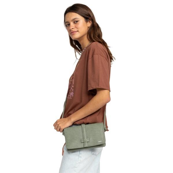 『セール実施中』ZOZO問い合わせ番号:88223133ショップ:ROXY/QUIKSILVER，ロキシー/クイックシルバーブランド:ROXY，ロキシー商品名:SINGING WAVES CROSSB/ロキシーショルダーバッグカテゴリ:バッ...