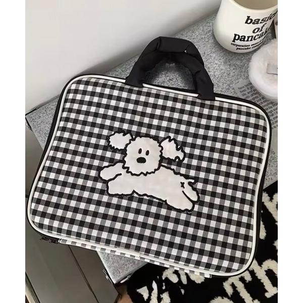 『セール実施中』ZOZO問い合わせ番号:88258562ショップ:RiNc，リンクブランド:ammy.，エイミードット商品名:【 ammy. / エイミードット 】 ギンガムチェック ドッグ デザイン PC バッグカテゴリ:PC・スマホグッ...