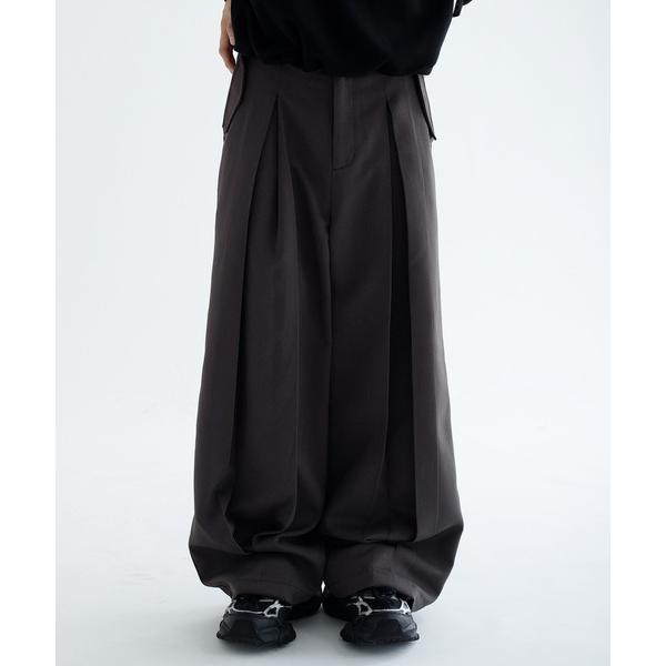 ZOZO問い合わせ番号:88299256ショップ:epnok，エプノックブランド:EPNK，イーピーエヌケー商品名:【EPNK】Vertical wide tuck slacks / バーティカルワイドタックスラックスカテゴリ:パンツ&gt...