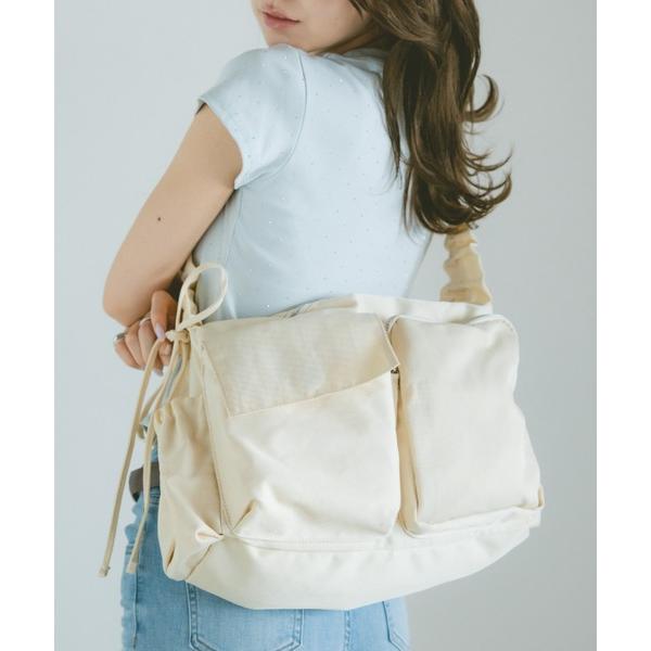 ZOZO問い合わせ番号:89306580ショップ:Auntie Rosa，アンティローザブランド:VANNIE U，ヴァニーユー，Auntie Rosa，アンティローザ商品名:アウトポケットドロストショルダーバッグカテゴリ:バッグ>シ...