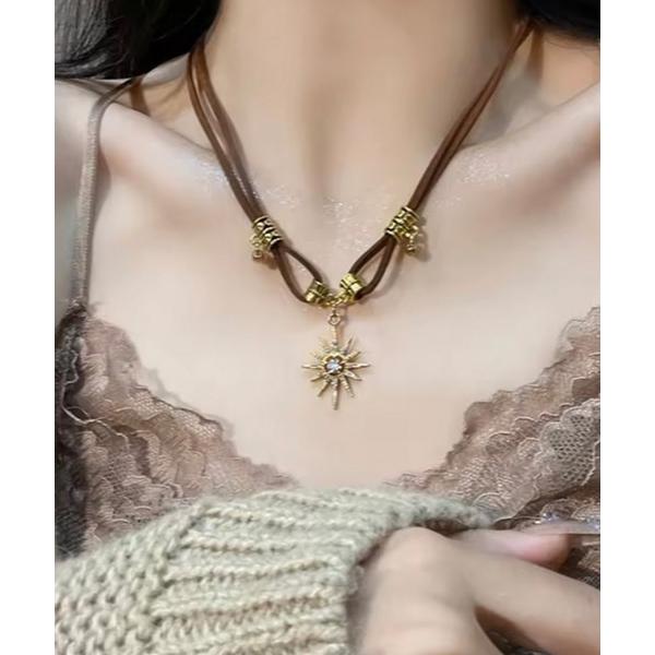 ZOZO問い合わせ番号:89505630ショップ:RiNc，リンクブランド:BARELY BLUE，ベアリーブルー，RiNc，リンク商品名:【 BARELY BLUE / ベアリーブルー 】 ヴィンテージライク 太陽 モチーフ ネックレスカ...