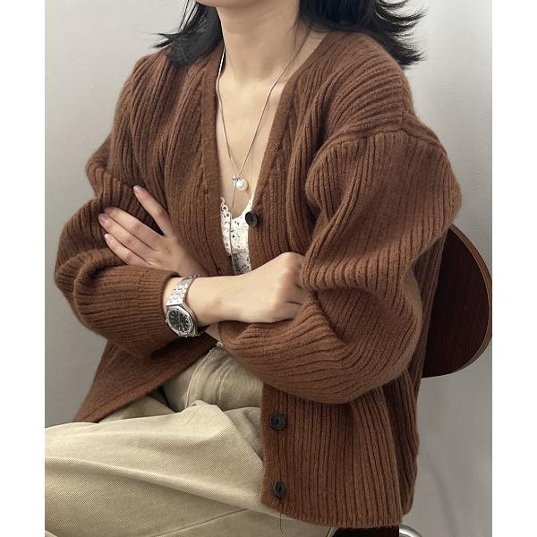 ZOZO問い合わせ番号:89632546ショップ:Crisp，クリスプブランド:Alum'，アルム商品名:アシンメトリーボタンディテールリブニットカーディガンカテゴリ:トップス>カーディガン/ボレロブランド品番:A10224s35素材...