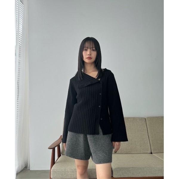 『セール実施中』ZOZO問い合わせ番号:89666262ショップ:eim，エイムブランド:Amiur，エミレ，eim，エイム商品名:asymmetry collar nuance knit【Amiur × minami】/ アシンメトリーカ...