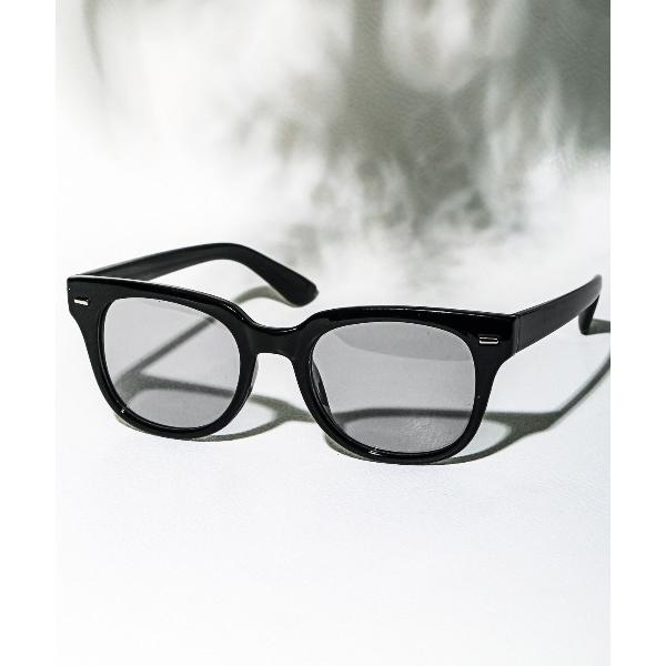 ZOZO問い合わせ番号:89766036ショップ:LUXSTYLE，ラグスタイルブランド:LUXSTYLE，ラグスタイル商品名:偏光調光機能付きUVカットウェリントンサングラスカテゴリ:ファッション雑貨>サングラスブランド品番:aa-...