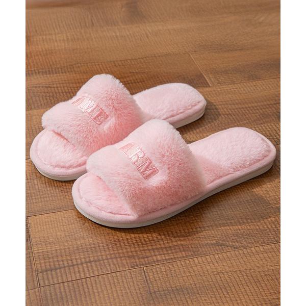ZOZO問い合わせ番号:89860414ショップ:Lace Ladies，レースレディースブランド:Lace Ladies，レースレディース商品名:バイカラー ロゴ刺繍 フラット ファー スリッパカテゴリ:インテリア>ルームシューズ/...