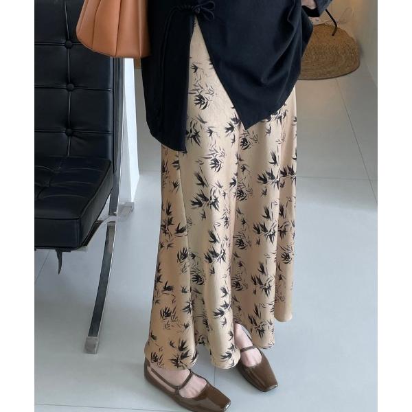 ZOZO問い合わせ番号:90289177ショップ:Crisp，クリスプブランド:Alum'，アルム商品名:リーフモチーフサテンフレアスカートカテゴリ:スカート>スカートブランド品番:A20124s11素材:POLYESTER100%原...