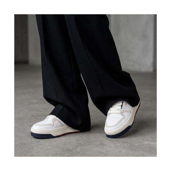 『セール実施中』ZOZO問い合わせ番号:90321130ショップ:FILA，フィラブランド:FILA，フィラ商品名:FILA COURT FEATHERYカテゴリ:シューズ>スニーカーブランド品番:UFW24011素材:甲材: 合成皮...