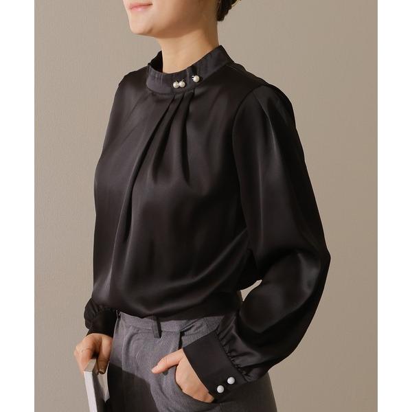 『タイムセール実施中』ZOZO問い合わせ番号:90689120ショップ:Lace Ladies，レースレディースブランド:Lace Ladies，レースレディース商品名:スタンドカラー パール付き タック 長袖 ブラウスカテゴリ:トップス&...