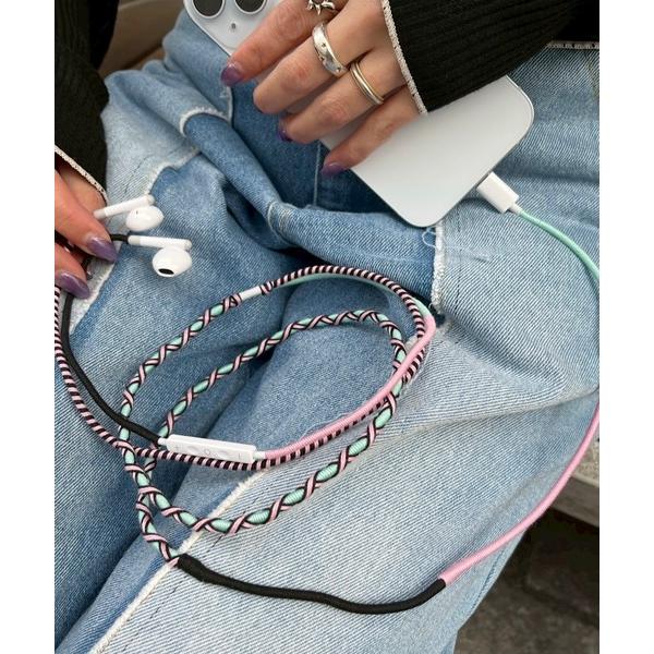 ZOZO問い合わせ番号:91177036ショップ:RiNc，リンクブランド:ARTIFICIAL SWEETENER，アーティフィシャル　スウィートナー商品名:【 ARTIFICIAL SWEETENER 】編み込みデザイン有線イヤホンカテ...