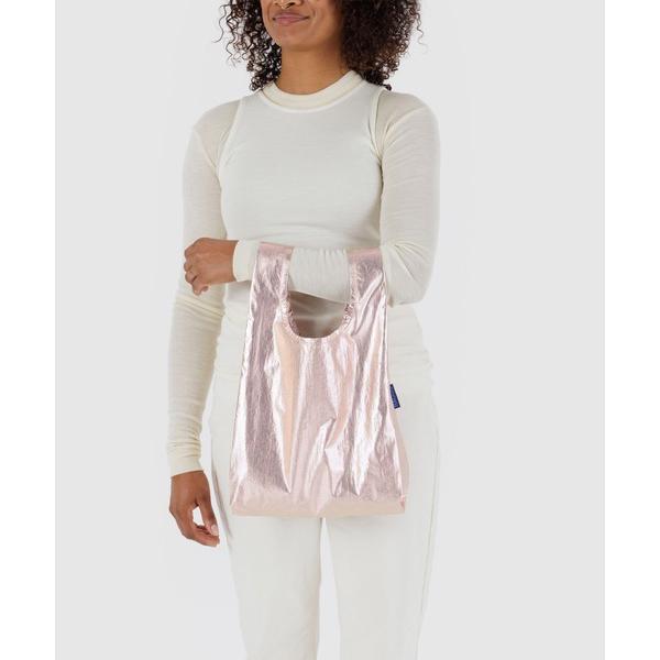 ZOZO問い合わせ番号:92152597ショップ:Global Forme Concrete，グローバルフォルムコンクリートブランド:BAGGU，バグー商品名:BABY BAGGU 583.メタリックピンクゴールド（2025）カテゴリ:バッ...