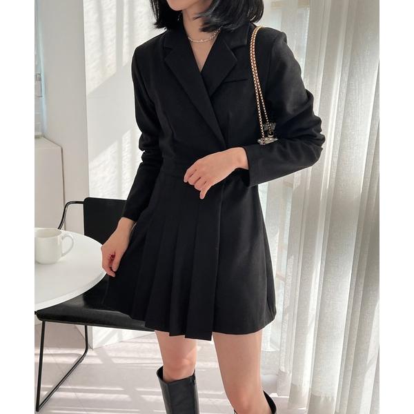 『タイムセール実施中』参考価格：6，600円発売時期：2022年12月コンディション：C（やや使用感あり）使用感があり、やや気になる傷や汚れがあるアイテム全体的：汚れ参考商品名：プリーツミニラップジャンプスーツ参考品番：0211-03-02...