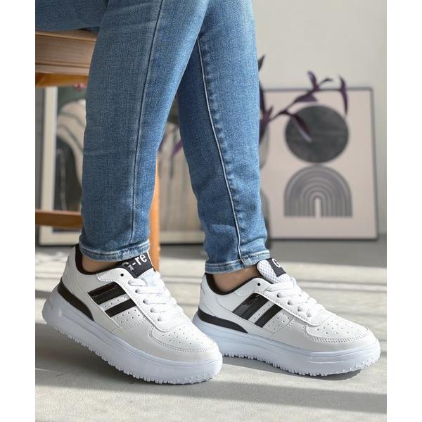 ZOZO問い合わせ番号:92631392ショップ:COLLARS，カラーズブランド:LUGG NAGG，ラグナグ商品名:軽量・３Ｅ・ボリュームソールスニーカーカテゴリ:シューズ>スニーカーブランド品番:at-SGOL3411素材:甲材...